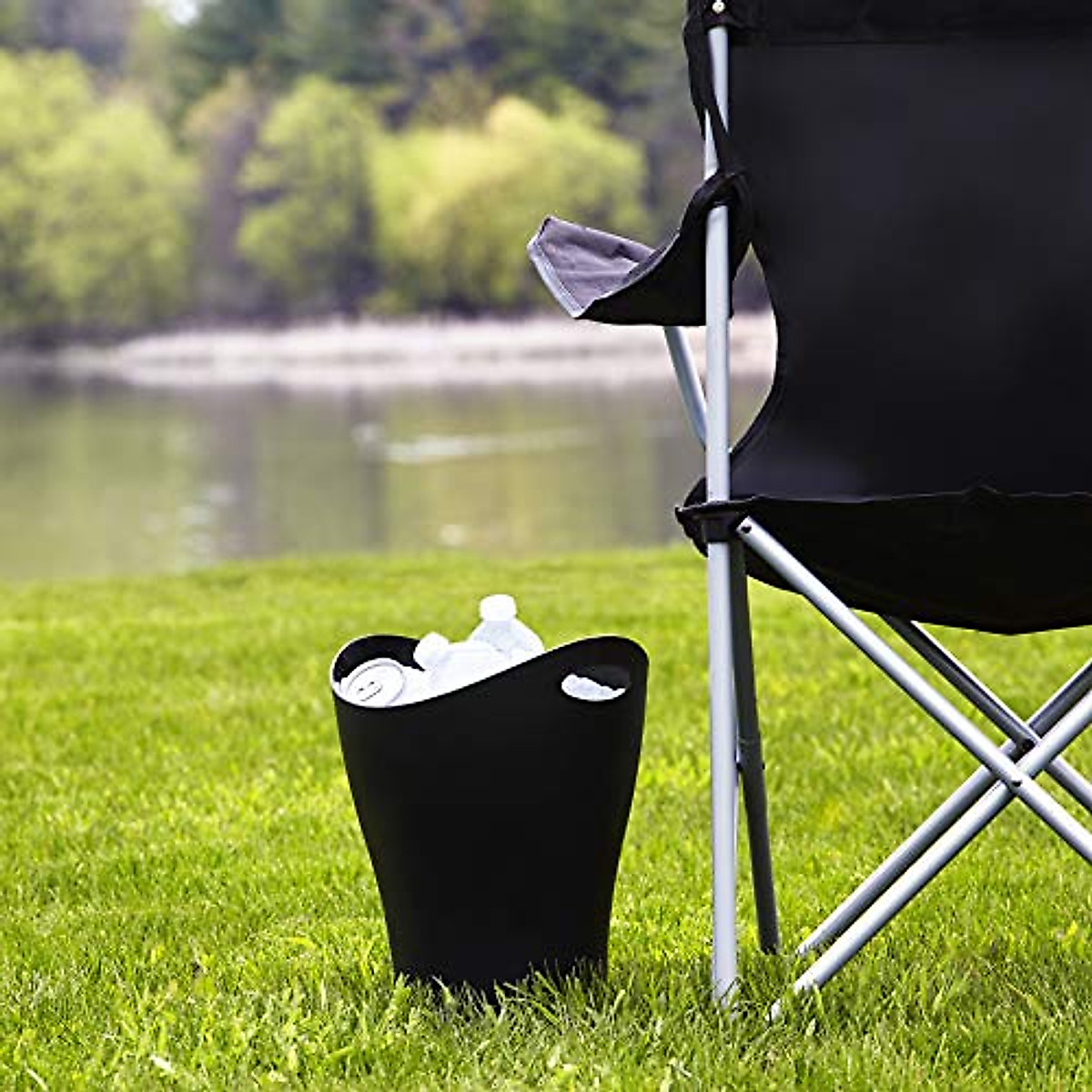 Umbra Garbino Trash Can 2.25-Gallon (8.5L) Capacity, Black