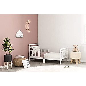 Graco Classic Sleigh Toddler Bed (White) – Includes Toddler Bed Rails, Fits Standard-Size Crib and Toddler Bed Mattress, Traditional Style for Kids Bedroom