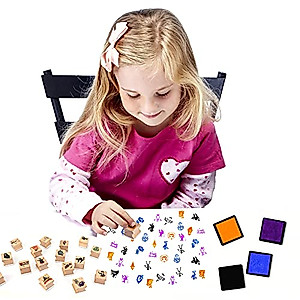 HOWAF 16pcs Halloween Stamps for Kids Crafts with Ink Pad 4pcs, Wooden Stamps for Kids Halloween DIY Scrapbooking Card Making, Halloween Party Bag Fillers for Kids Halloween Party Favor Gift