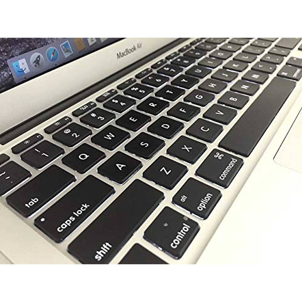 Apple MacBook Air 11.6-Inch Laptop Core i5 1.6GHz / 4GB DDR3 Memory / 128GB SSD (Solid State Drive) / OS X 10.10 Yosemite (Refurbished)