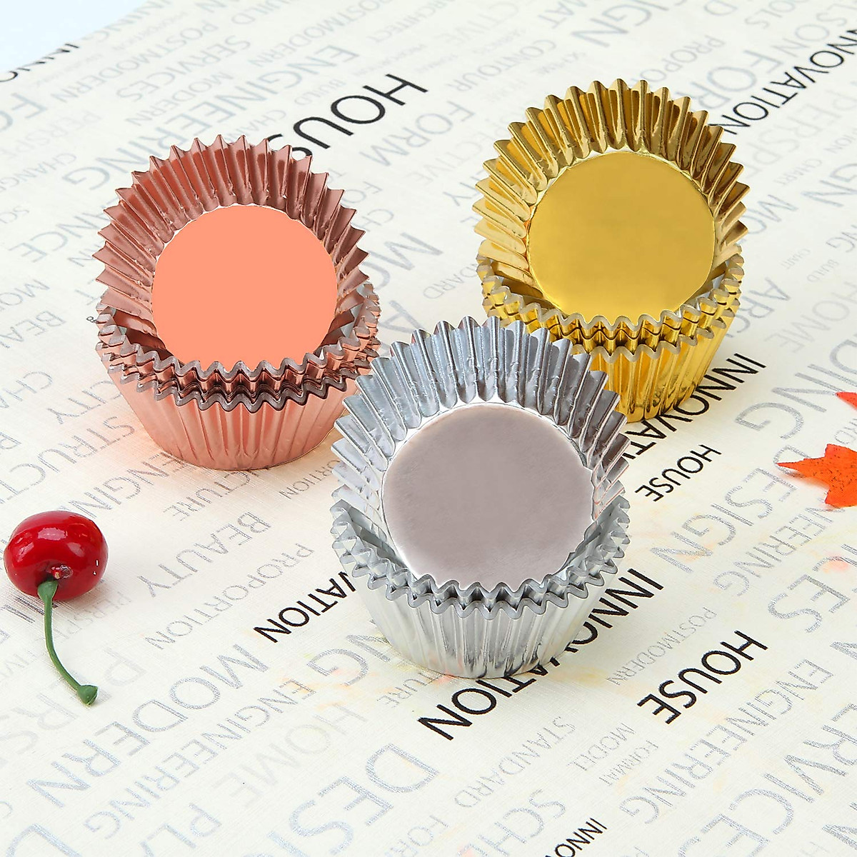 Elcoho 300 Pieces Foil Metallic Cupcake Liners Muffin Paper Cases Baking Cups, Gold, Silver and Rose Gold, 2-Inch