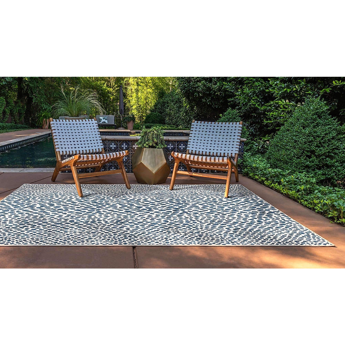 Unique Loom Outdoor Collection Area Rug - Cape Town (7' 1' x 10' Rectangle, Blue/ Olive)