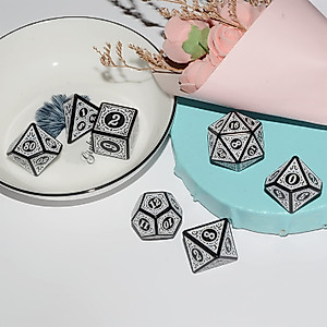 DND Dice 7Pieces, Raised Pattern Black and White Mixed Polyhedral DND Dice for RPG MTG Table Game Dice