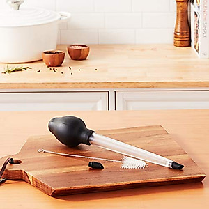 Tovolo Easy-to-Use, Angle Tipped, Dripless Baster for Turkey Roasting, Dishwasher-Safe, BPA-Free Silicone & Plastic, Large, 1 Count, Clear