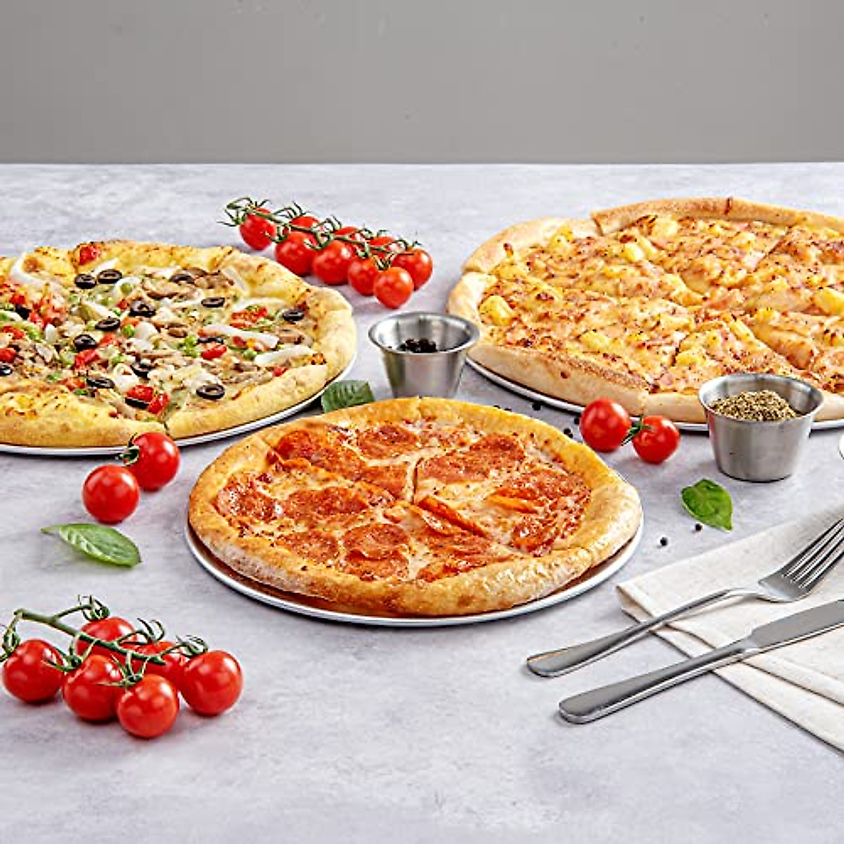 Restaurantware Met Lux 10 Inch Commercial Pizza Pan 1 Coupe Style Pizza Cooking Tray - Heavy-Duty 18-Gauge Aluminum Round Baking Tray Oven-Baking For Pizzas & More