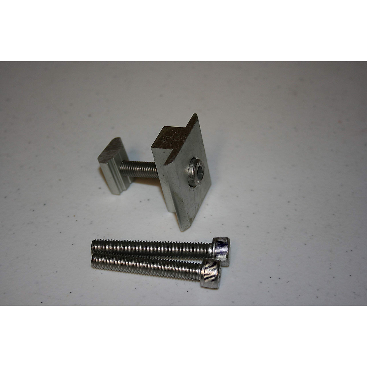 Solar Panel Mounting kit to Mount for 12 Solar Panels, with Clamps, L-Brackets & 88 Inch Rails