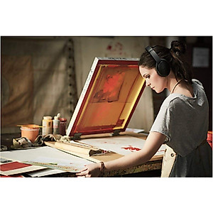 Bose QuietComfort 35 (Series II) Wireless Headphones, Noise Cancelling, Alexa Voice Control - Black - Worldwide Version (Renewed)