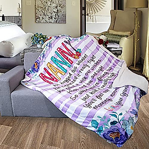 NAZENTI Luxury Super Soft Sherpa Fleece Blanket 50x60, Nanny Loves Me Blanket, Nanny Blanket, Nanny Gifts from Grandchildren, Blanket Nanny Gifts for Birthday, Christmas Blanket for Nanny Gifts