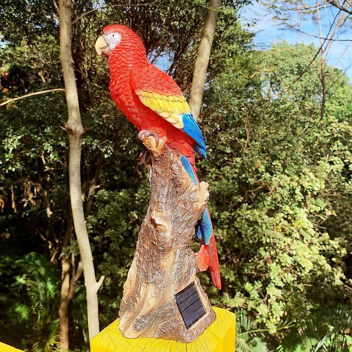 iRonrain Solar Garden Statues Outdoor Parrot Decorative Figurine Waterproof Lights Art Décor Red Large Parrots Animal Sculpture for Garden Yard Lawn Home Ornaments (Parrot 1)