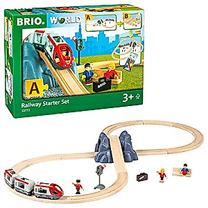 BRIO World - 33773 Railway Starter Set | 26 Piece Toy Train with Accessories and Wooden Tracks for Kids Age 3 and Up - Green