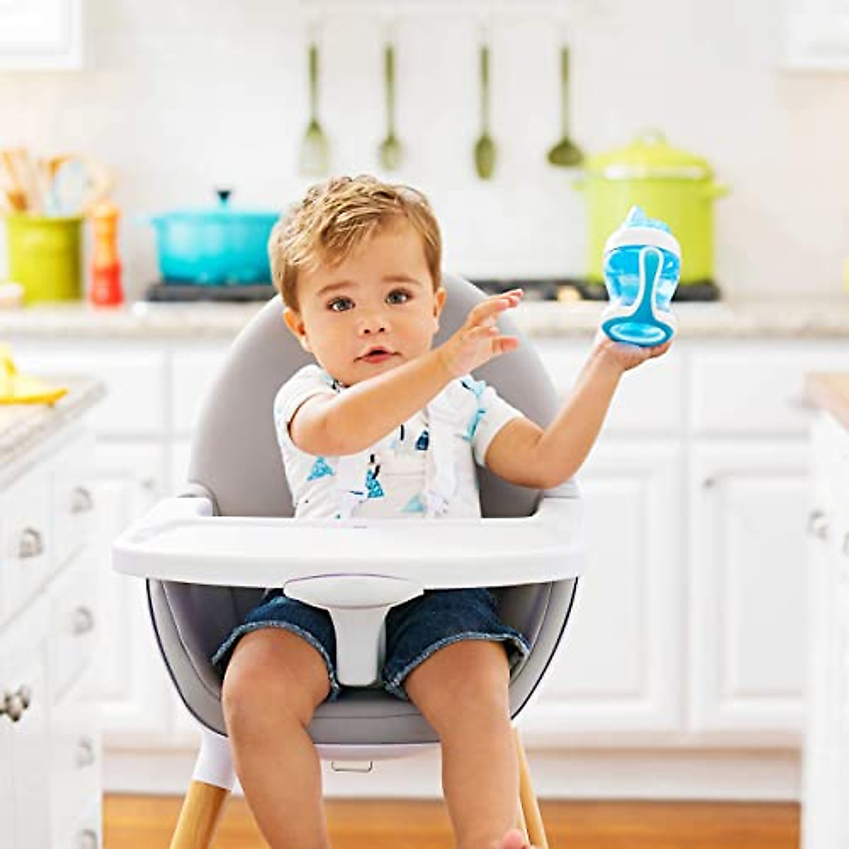 Munchkin Gentle Transition Cup 4 oz, Assorted Colors (Blue, Pink, Green and Purple)