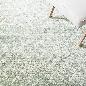SAFAVIEH Adirondack Collection Area Rug - 8' x 10', Green & Ivory, Modern Diamond Distressed Design, Non-Shedding & Easy Care, Ideal for High Traffic Areas in Living Room, Bedroom (ADR131Y)
