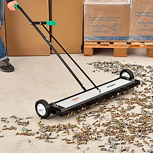 Global Industrial 42"W Heavy Duty Magnetic Sweeper With Release Lever