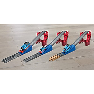 Thomas & Friends Toy Train Set, Super Station, Extra Large Race Track with Motorized Thomas, Diecast Percy & MINIS James for Ages 3+ Years