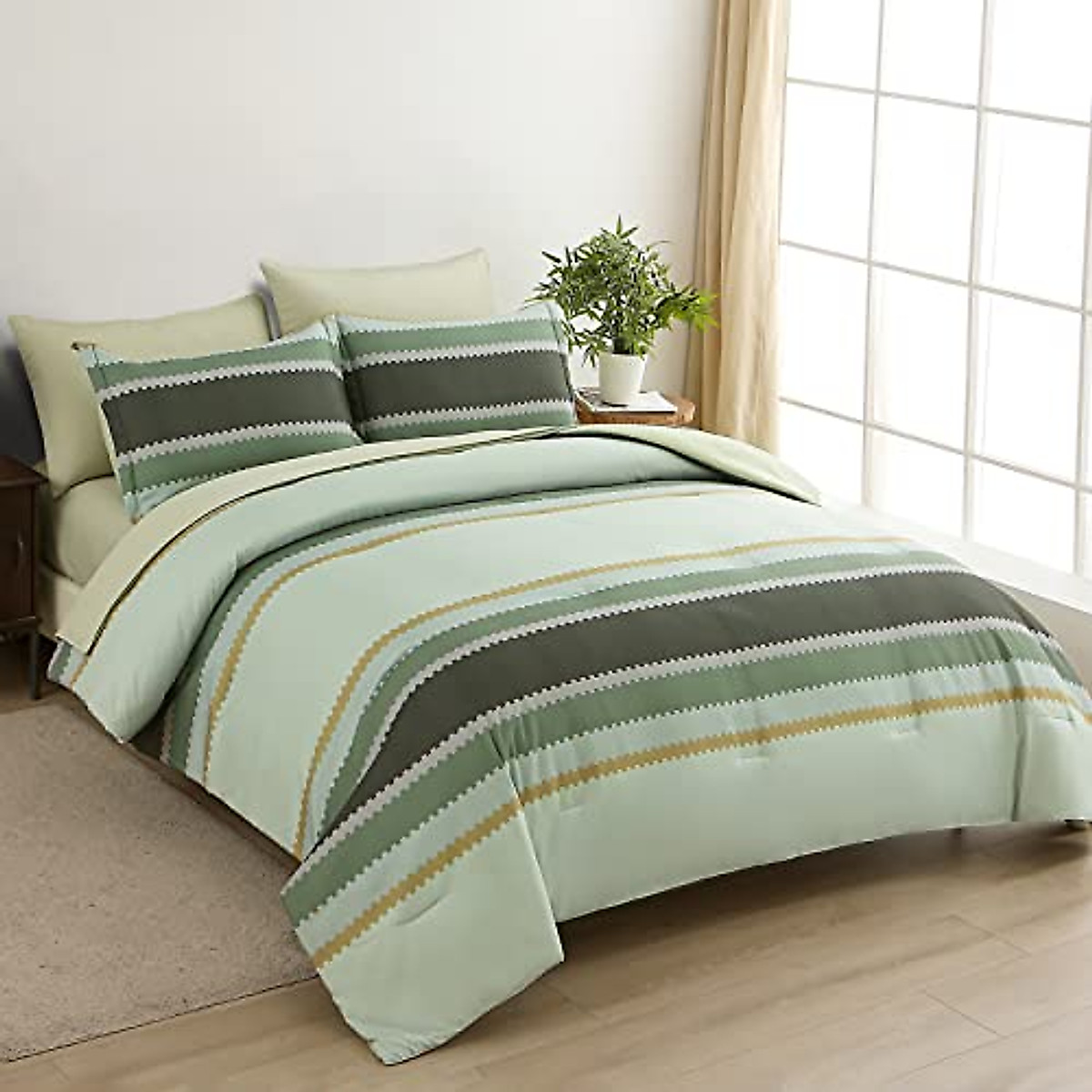 MMCLL King Size Comforter Set, 7 Piece Green Striped Bed in a Bag, Lightweight Comforter Sets with Sheets and Pillows, Soft Microfiber Complete Bedding Set for All Season(104"X90")