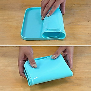 green sprouts Finger Food Platemat Spacious eating and craft area with raised edges contains messes Helps develop independent eating skills, Great for crafts, Made of silicone, Dishwasher safe