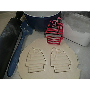 INSPIRED BY SNOOPY ON DOGHOUSE DOG HOUSE DETAILED COOKIE CUTTER MADE IN USA PR3975