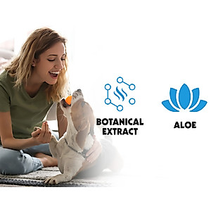 Petkin Pet Eye Wipes, 30 Moist Wipes - Gentle Eye Cleaning Wipes Remove Dirt, Discharge, & Tear Stains - Super Convenient Pet Wipes for Dogs, Cats, Puppies & Kittens - Ideal for Home or Travel