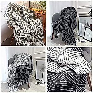 Queenshin 100% Cotton Black and White Geometric Knit Throw, Lightweight Cozy Fluffy Bed Sofa Knitted Blanket 50 * 70 Inch