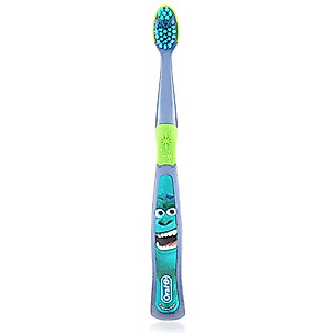 Oral-B Kids Manual Toothbrush, Monsters Characters, for Children and Toddlers 3+, Extra Soft Bristles - Pack of 6 (Characters Vary)