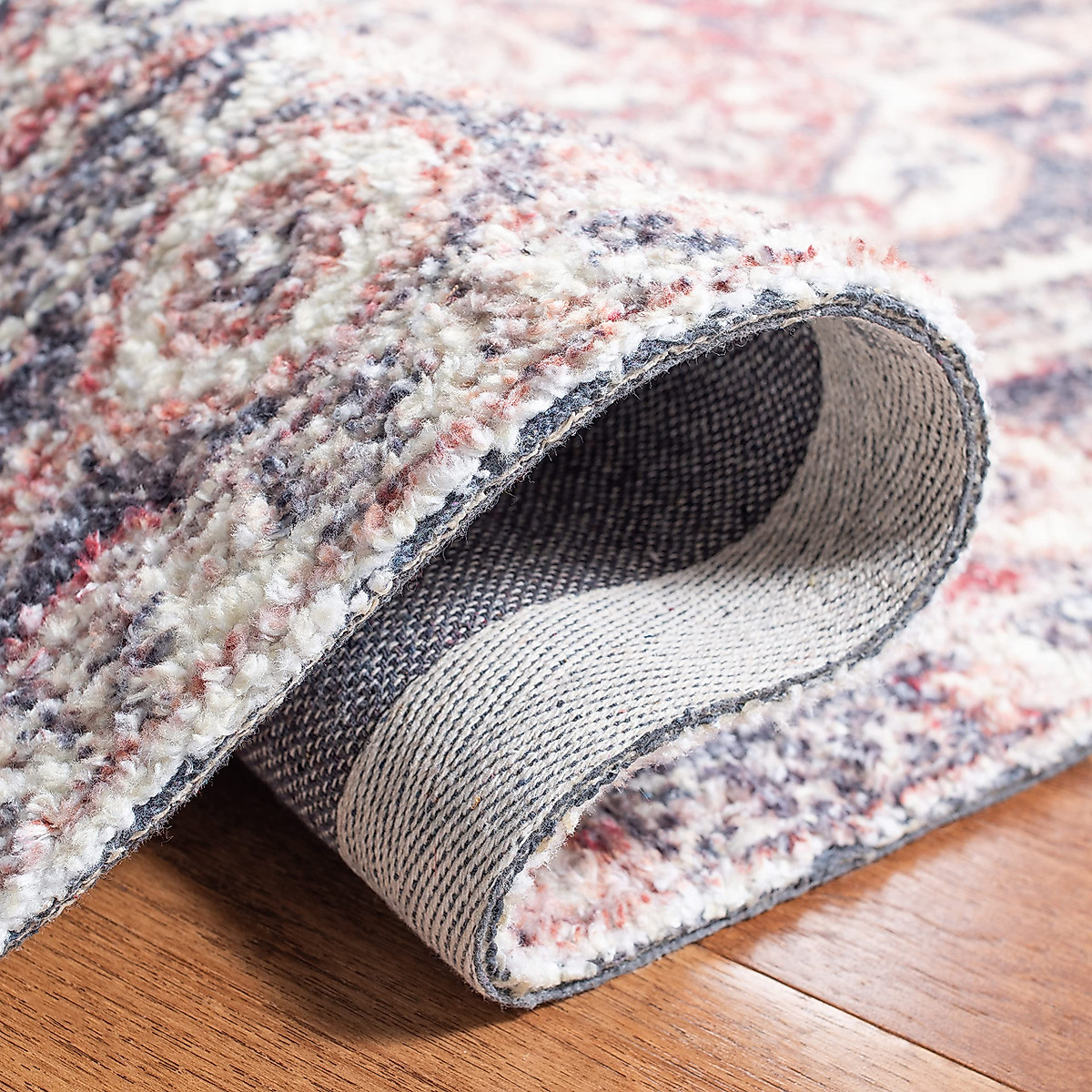 SAFAVIEH Classic Vintage Collection Area Rug - 5' x 8', Red & Blue, Handmade Oriental Medallion Distressed, Ideal for High Traffic Areas in Living Room, Bedroom (CLV203Q)