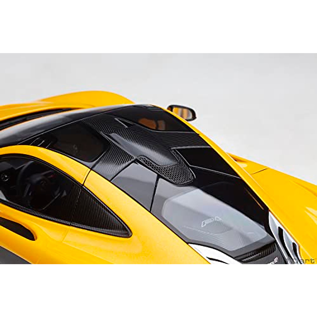 AUTOart McLaren P1 Volcano Yellow w/Yellow/Black Interior 1/18 Model Car 76067