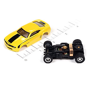 Auto World Xtraction 2010 Chevrolet Camaro (Yellow) HO Scale Slot Car