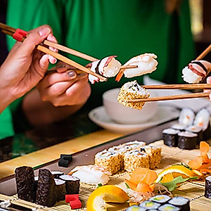 10 Pieces Reusable Chopstick Helpers Training Chopsticks Hinges Connector Reusable Plastic Training Chopstick for Adults Kids Beginner Trainers (Red, Black)