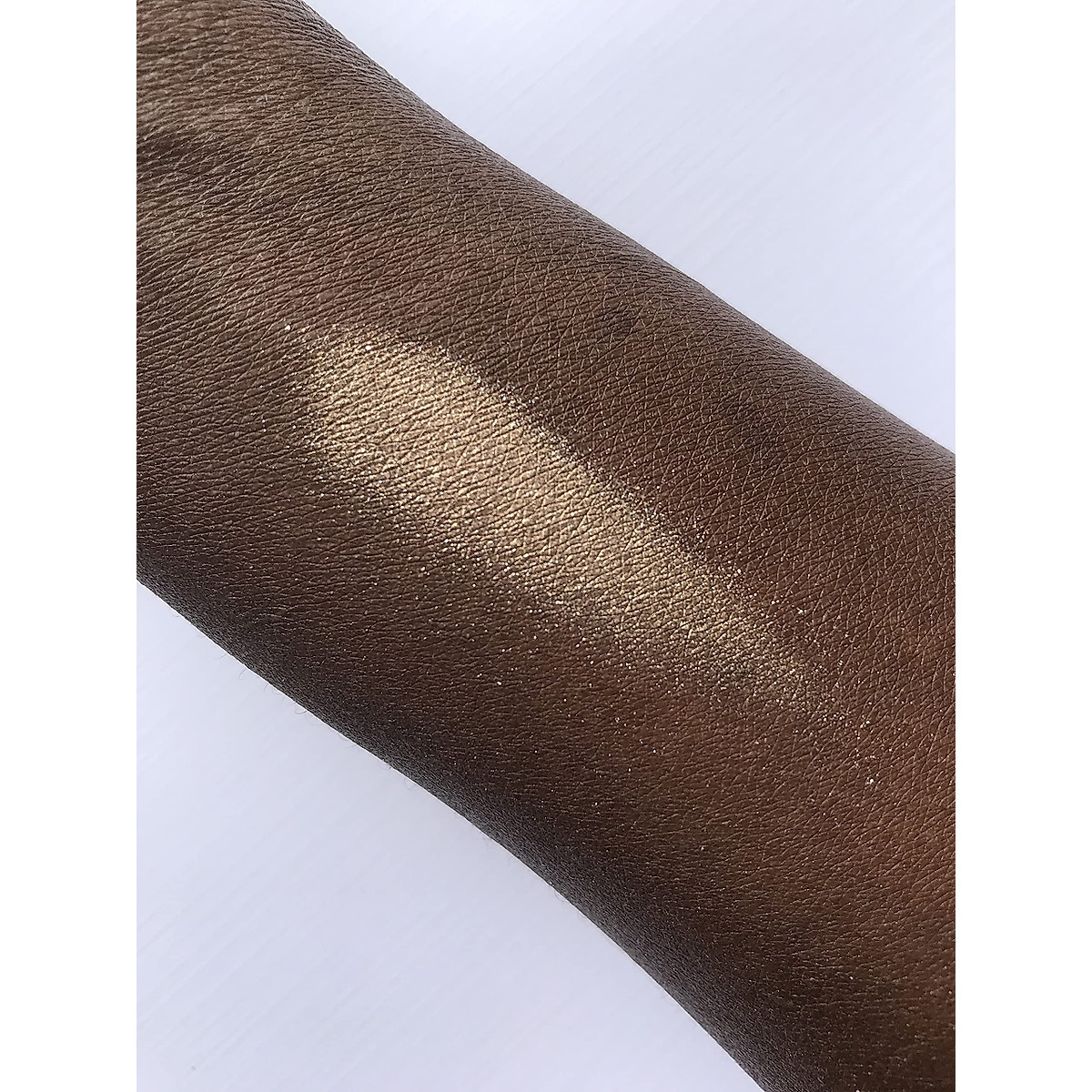Concrete Minerals Eyeshadow, Silky- Smooth and Highly Pigmented, Longer-Lasting With No Creasing, 100% Vegan and Cruelty Free, Handmade in USA, 8 Grams Loose Mineral Powder (Venus)