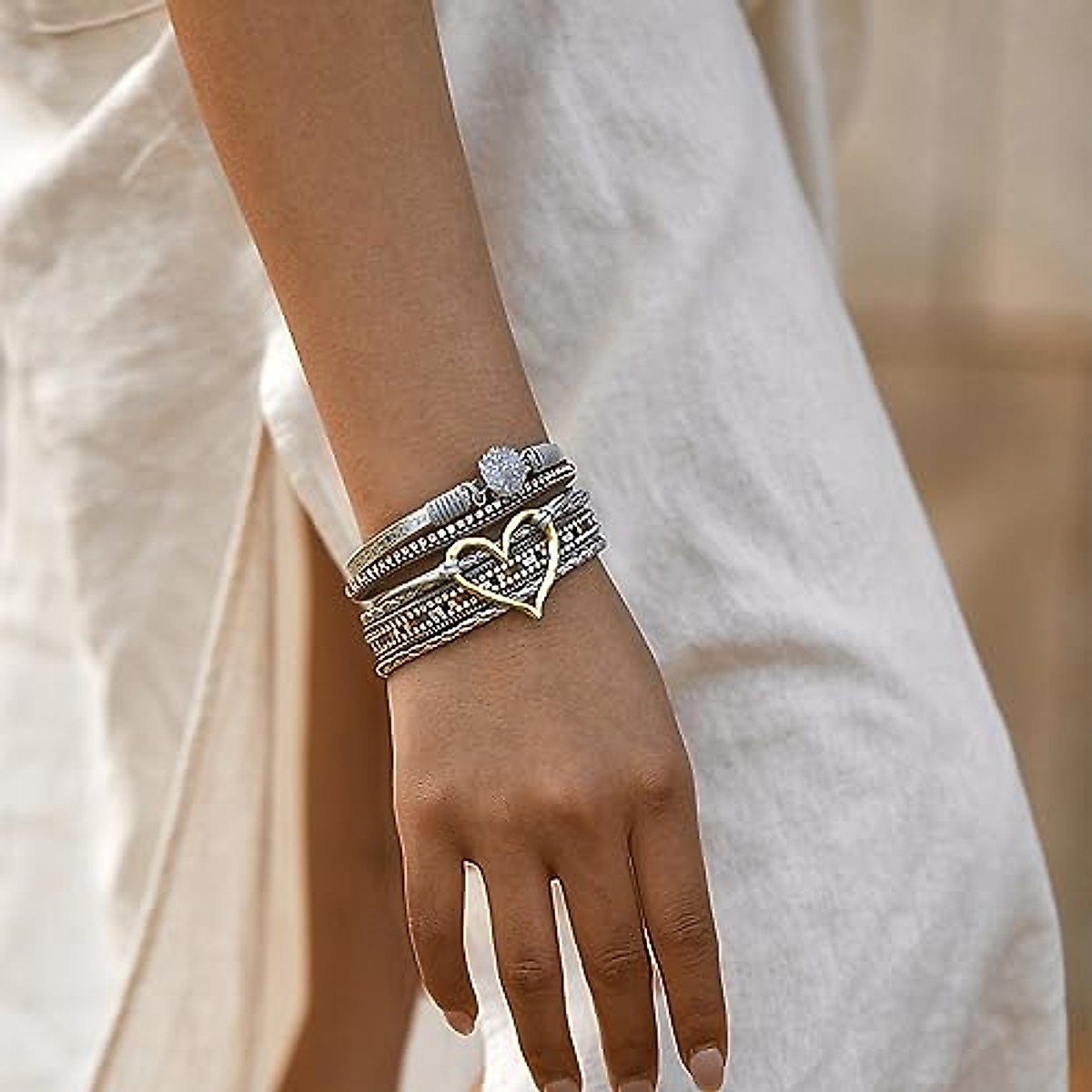 Fesciory Leopard Bracelet for Women, Boho Leather Wrap Multi-Layer Pearl Crystal Bracelet Bangle Jewelry (B33:Heart Leather(Silver))