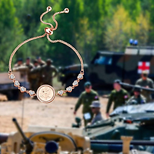 LQRI United States Army Gift US Army Medal Charm Bracelet Military Jewelry Army Mom Gift Army Wife Gift Military Deployment Gift For Women(B United States Army)