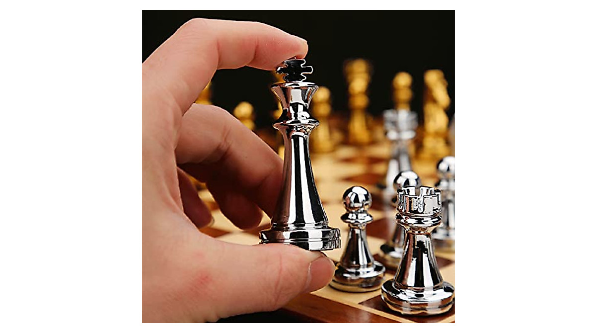 Weighted Metal Chess Pieces | 2.6" King & Extra Queens