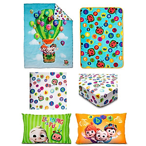 CoComelon 4 pc Toddler Bed Set with Bonus Blanket