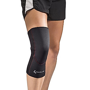 Mueller Sports Medicine Comfort Closed Patella Knee Sleeve, XXX-Large, 0.44 Pound, Black