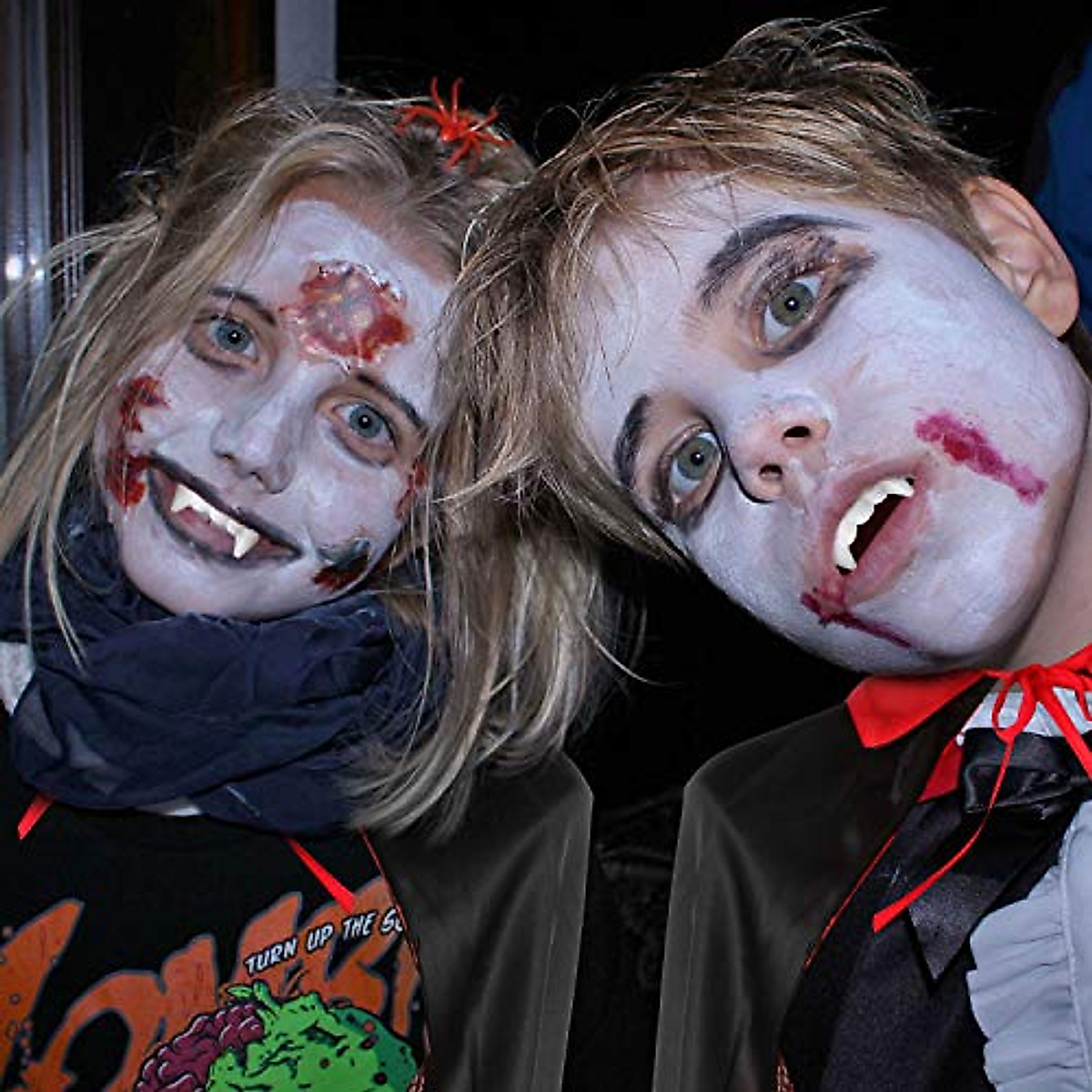 Geyoga Black Red Reversible Pirate Vampire Devil Demon Cloak Halloween Christmas Cosplay Capes with 3 Pieces Plastic Vampire Teeth for Age Over 8 Years Old