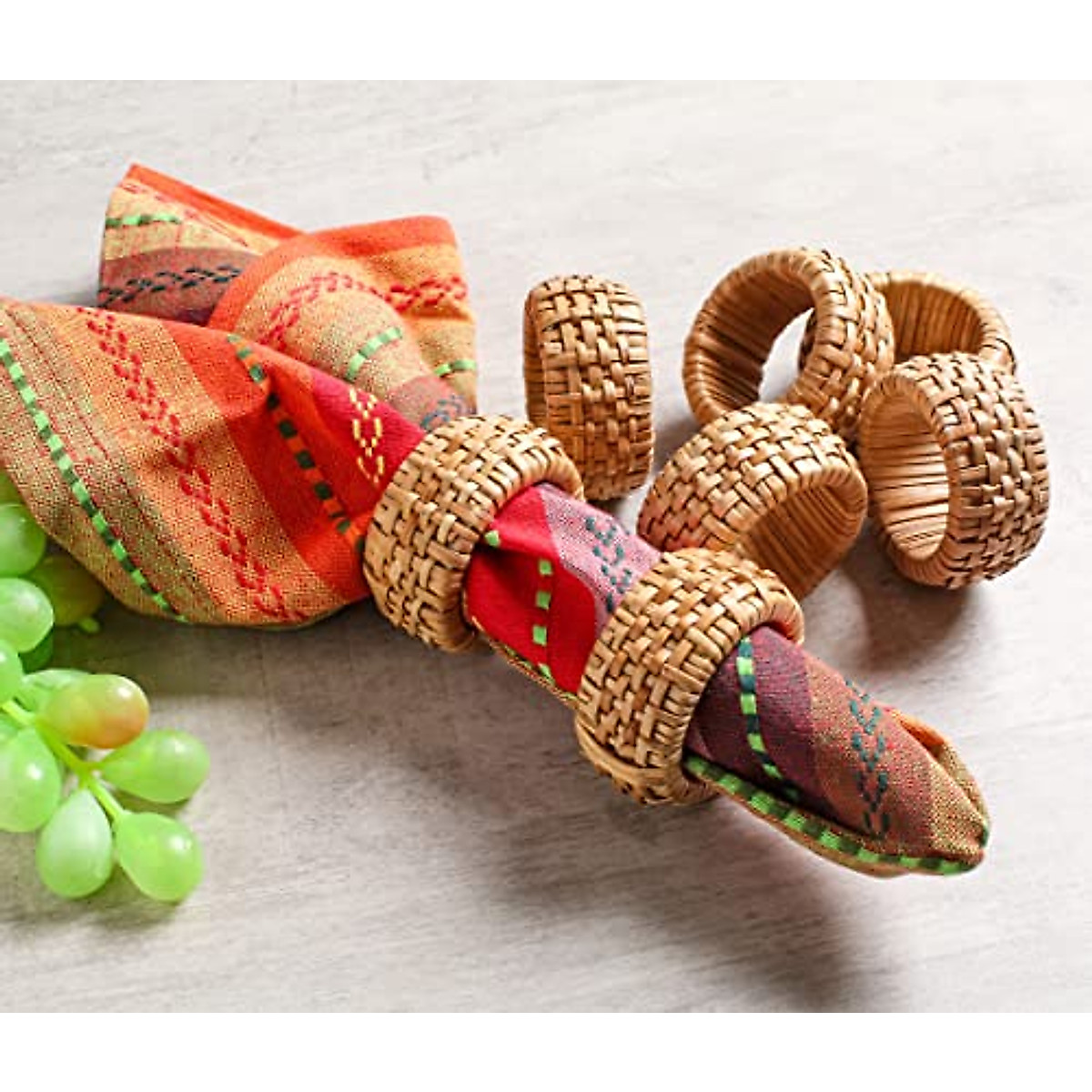 Goroly Home Natural Rattan Decorative Napkin Rings Set of 12, Serviette Napkin Rings Bulk for Party Decoration, Table Top Décor for Dinning Table, Everyday, Christmas, Easter Family Gatherings