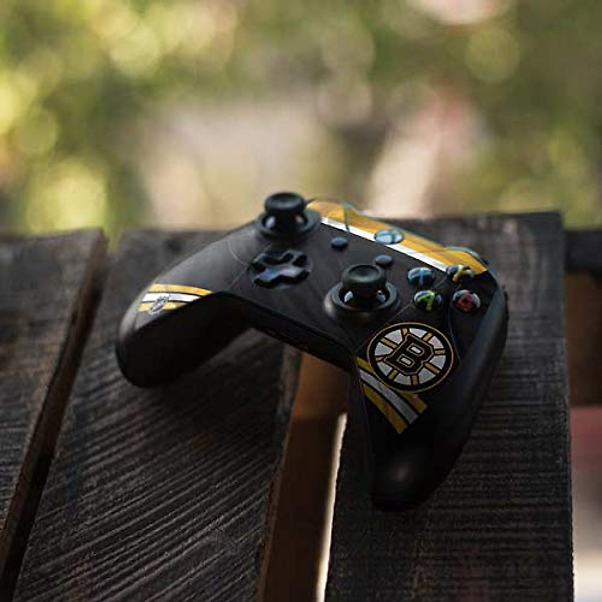 Skinit Decal Gaming Skin compatible with Xbox One S Controller - Officially Licensed NHL Boston Bruins Home Jersey Design