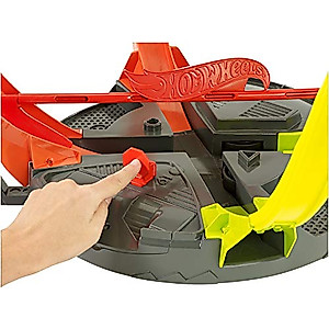 Hot Wheels Roto Revolution Track Set, multi color (FDF26)