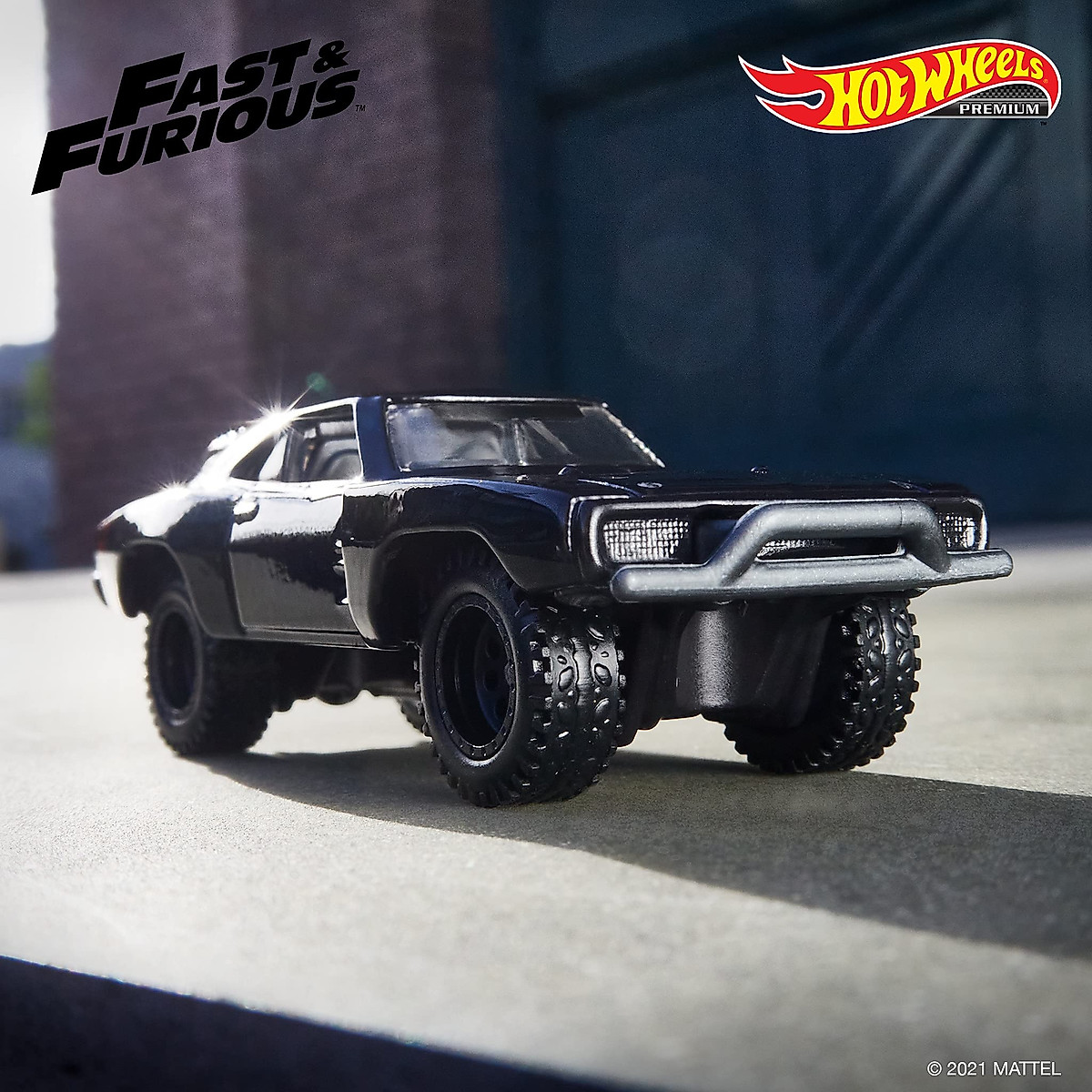 Hot Wheels Fast & Furious Collection of 1:64 Scale Vehicles from The Fast Film Franchise, Modern & Classic Cars, Great Gift for Collectors & Fans of The Movies