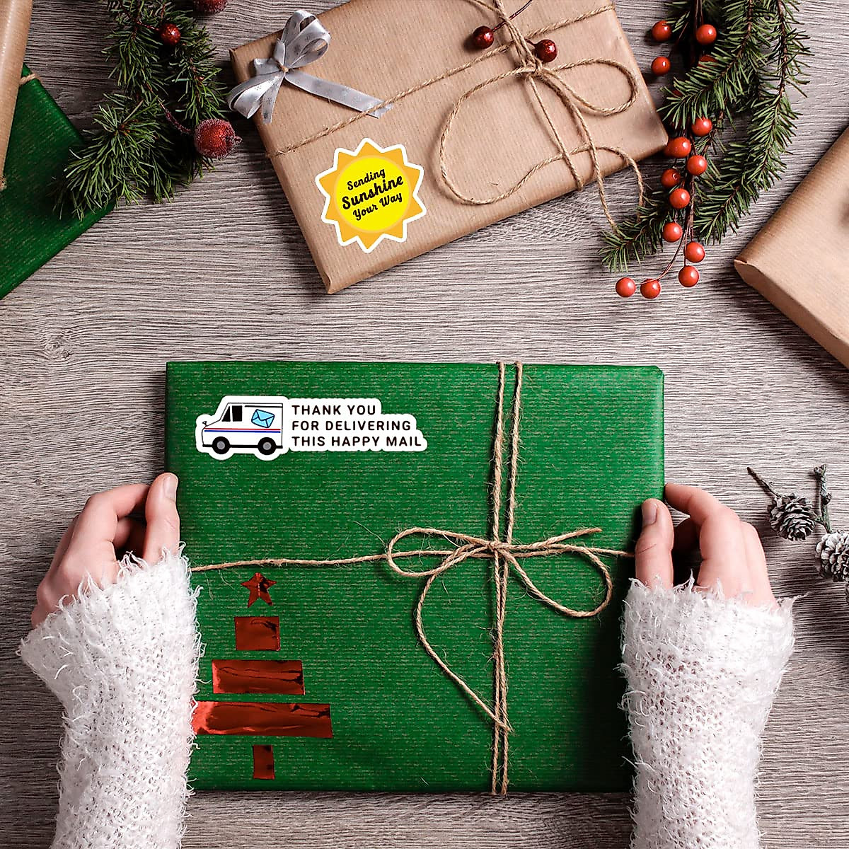 Muminglong 1.5 Inch Thank You for Delivering This Happy Mail Sticker,Mail Carrier Sticker,Happy Mail for The Postman, Mail Man,Thank You Sticker,Packaging Sticker, 500 PCS