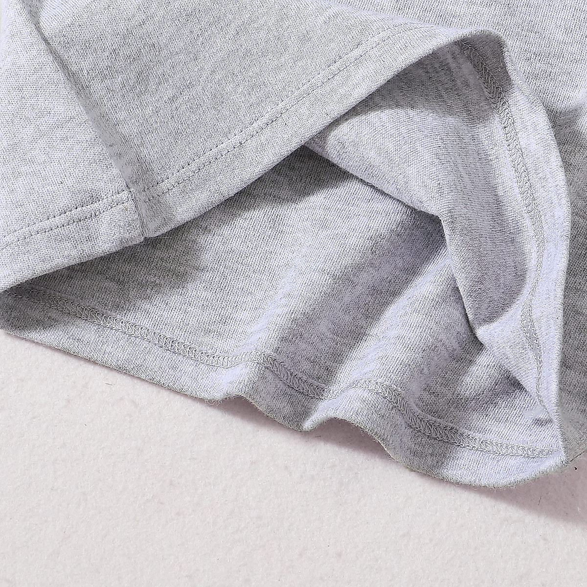 OPAWO Unisex Infant Baby Crew Neck T-Shirt 4 Pack Short Sleeve Solid Color Tees for Boys Girls (Black/White/Gray/Red, 12-18 Months)