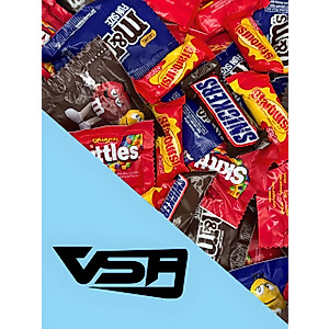 Halloween Assorted Bulk Candy Mix - Snickers, Skittles, Starburst, M&M's, and Caramel M&M's (32 Ounces)