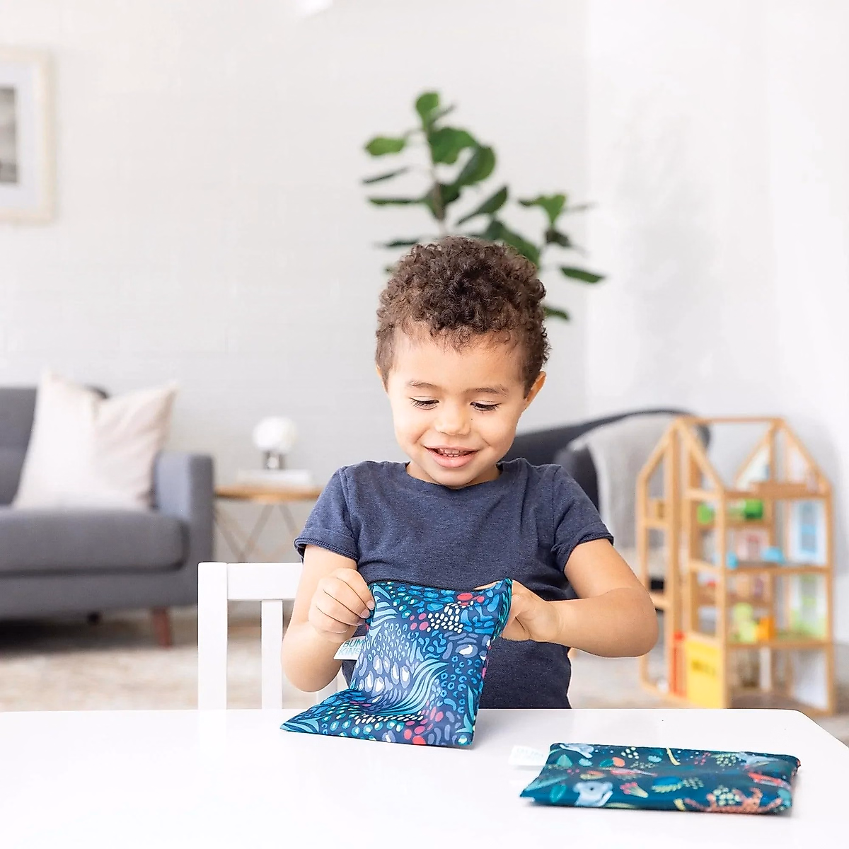 Bumkins Reusable Sandwich and Snack Bags, for Kids School Lunch and for Adults Portion, Washable Fabric, Waterproof Cloth Zip Bag, Travel Pouch, Food-Safe Storage, Large 2-pk Jungle