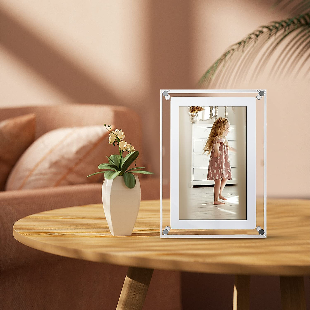 Amaboo 7 Inch Acrylic Digital Picture Frame, Motion Video Frame with Latest Transparent Design, Digital Photo Frame with Built-in 1GB Memory and 1500 mAh Battery