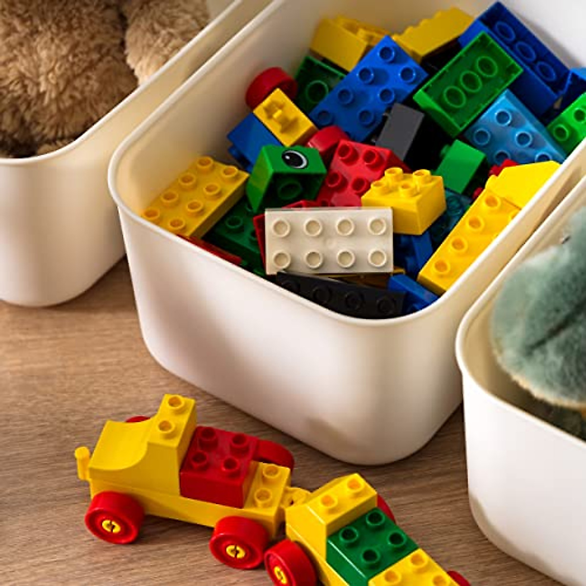 IRIS USA Plastic Modular Basket Bin & Lid, Small, 4-Pack, Stackable Lidded Storage Organizer Bins for-Kitchen-Bathroom and Bedroom, OFF White