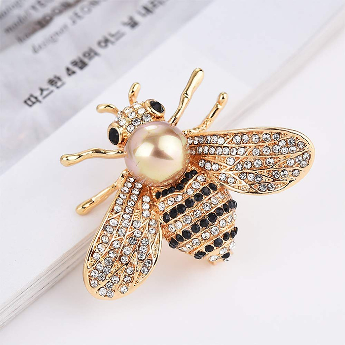 Honey Bee Brooches Crystal Insect Themed Bee Brooch Animal Fashion Shell Pearl Brooch Pin Gold Tone (gold pearl)