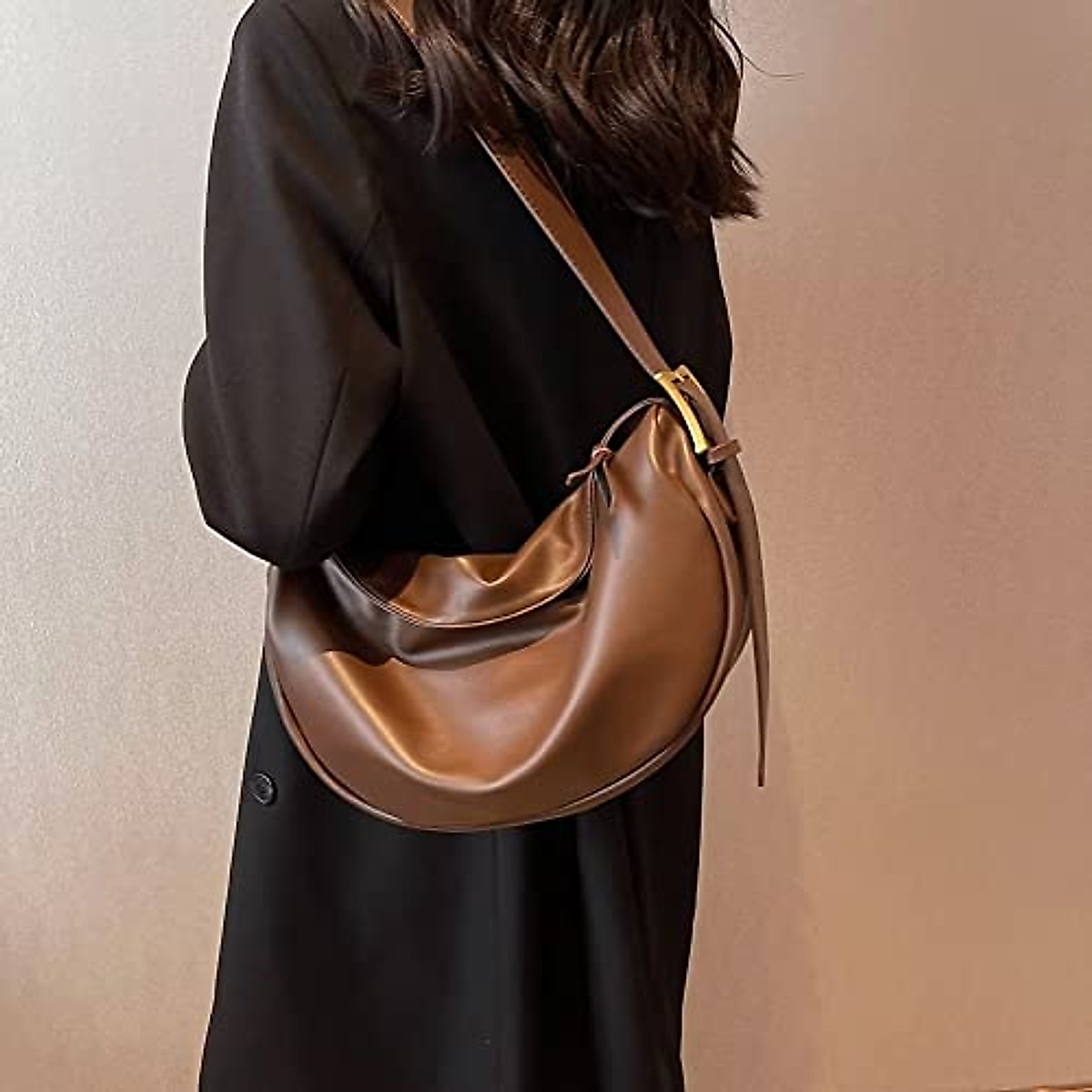 Mudono Crossbody Bag for Women Large Leather Shoulder Purse Casual Hobo Crossbody Handbag Lightweight Crescent Satchel