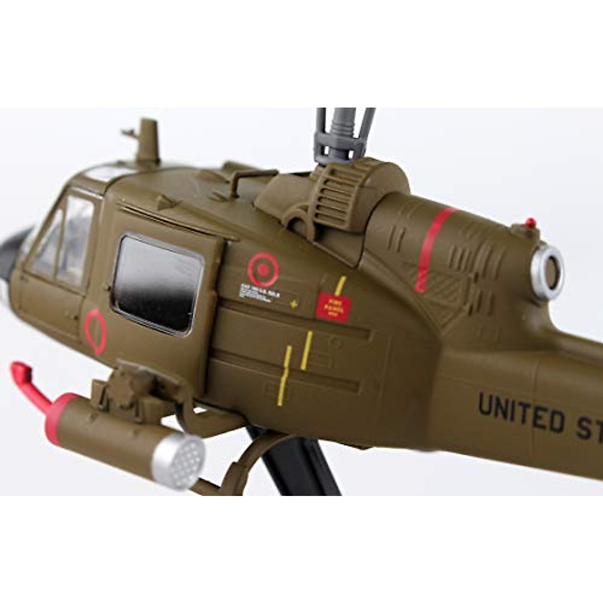 Daron Worldwide Trading Daron Postage Stamp UH-1 Huey Gunship 1:87 Vehicle