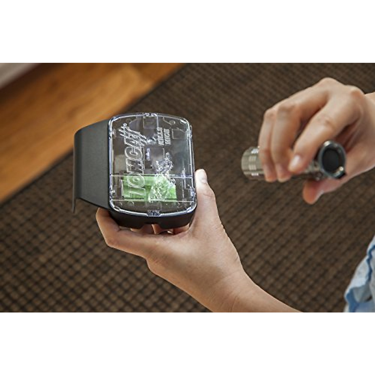 Tomcat Mouse Killer I Tier 1 Refillable Mouse Bait Station, 1 Station with 4 Baits (Box)