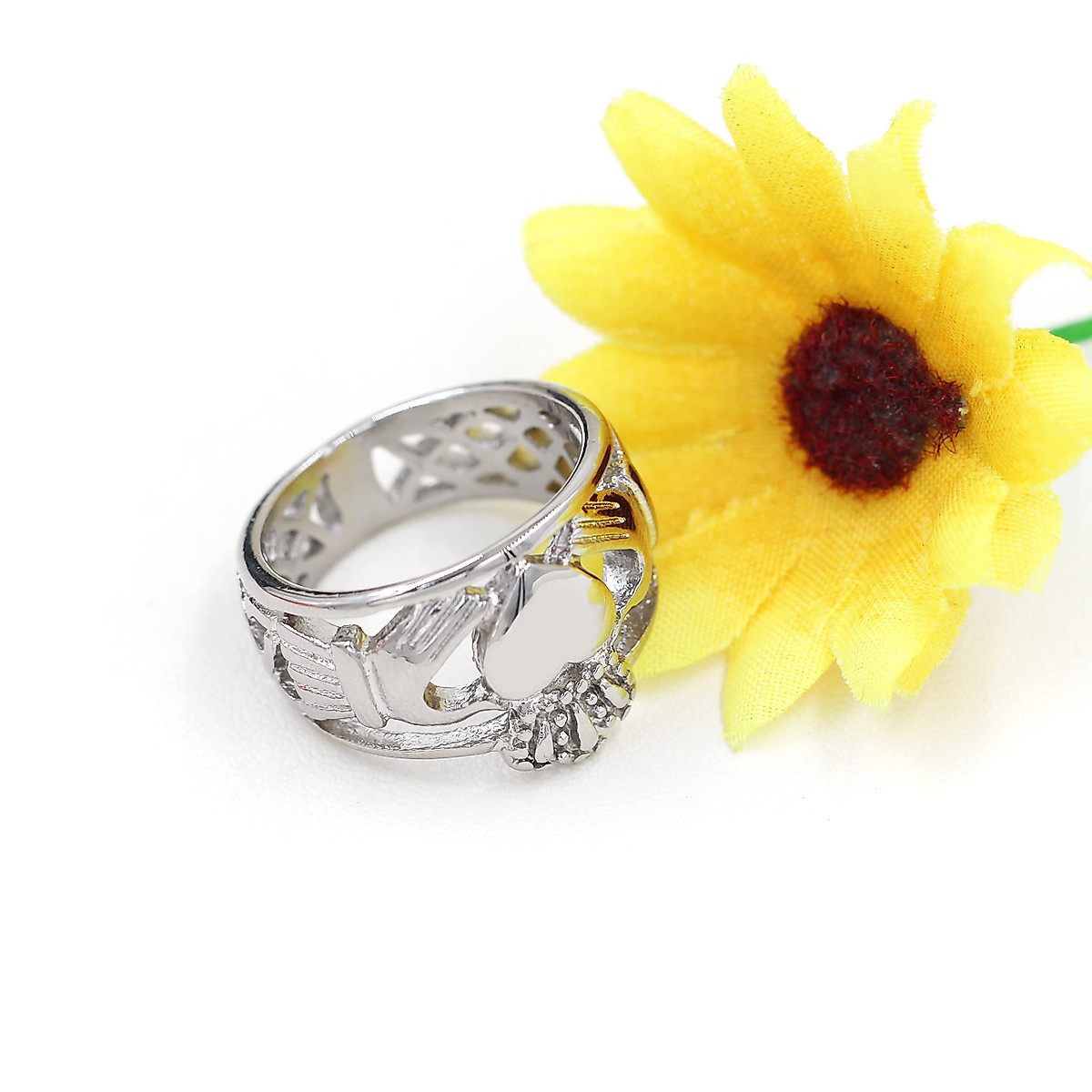 Uloveido Hands Heart Claddagh Design Crown Rings for Men Women Best Friend Promise Love Rings Size 9 Y1729